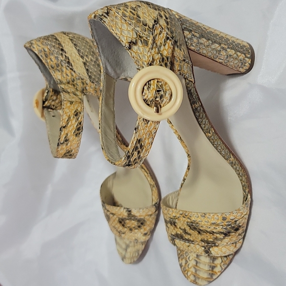 Max Studio | Shoes | Max Studio Heels New Yellow Gray Snakeskin W Thick ...